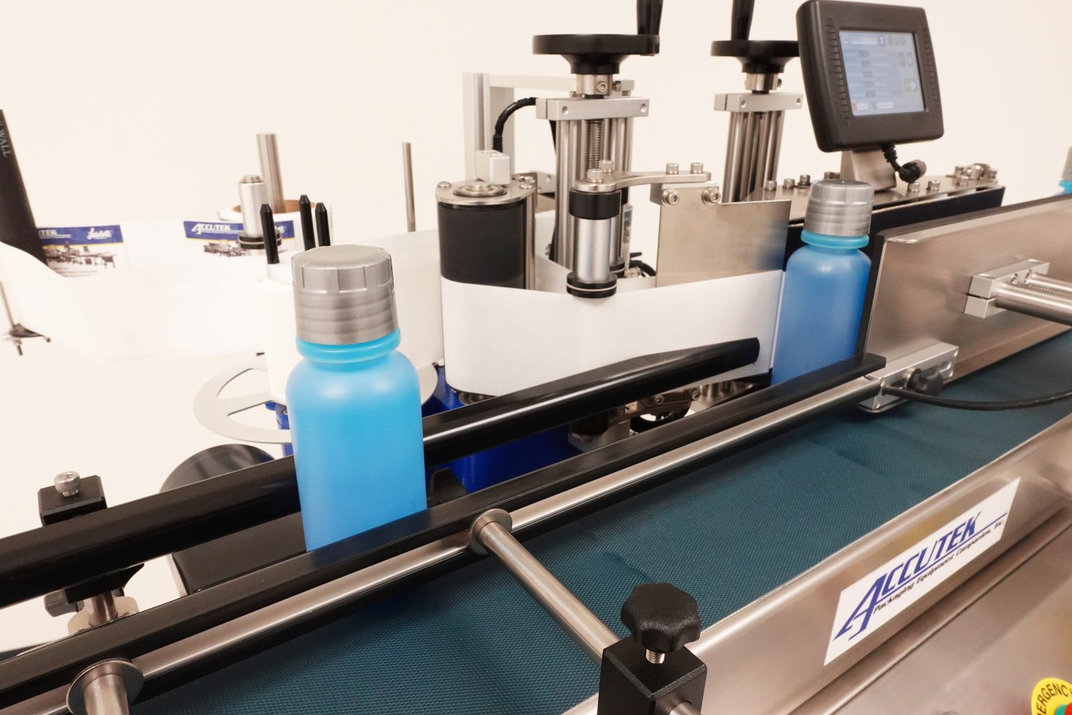 Labelette SPS-104 with Thermal Printer - Accutek Packaging Equipment