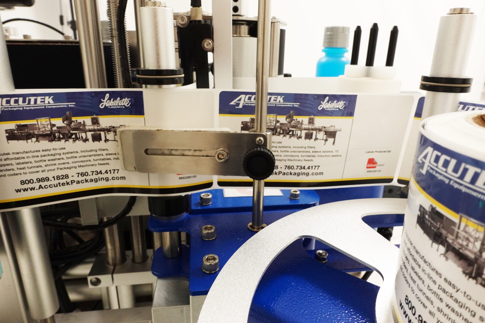 Labelette SPS-104 with Thermal Printer - Accutek Packaging Equipment